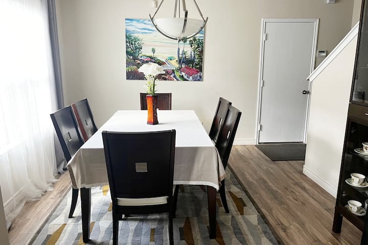 Peaceful Private Bedroom Near Hobby Airport - South Houston, TX