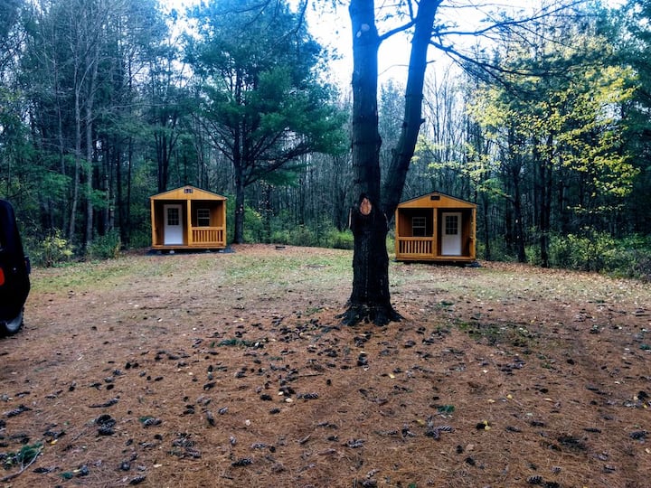 Tulip Cabin, Country Charm Campground - Keuka Lake State Park, Keuka Park