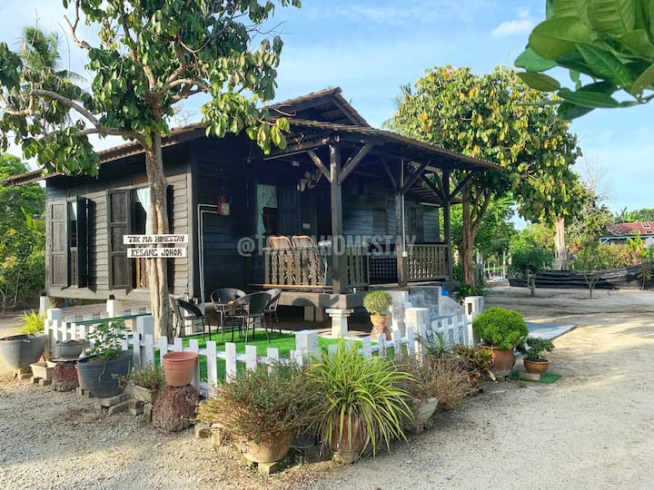 Tokma's Home Stay-feel The Nature - Muar