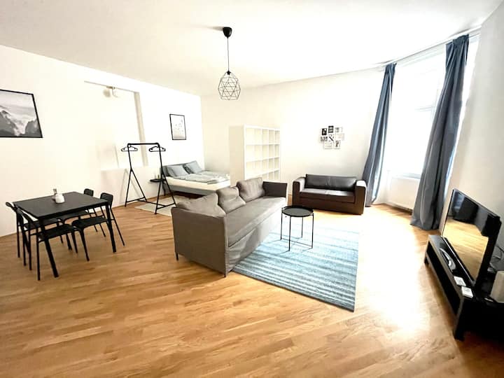 Brand New & Spacious Apartment In The City Centre - Viena