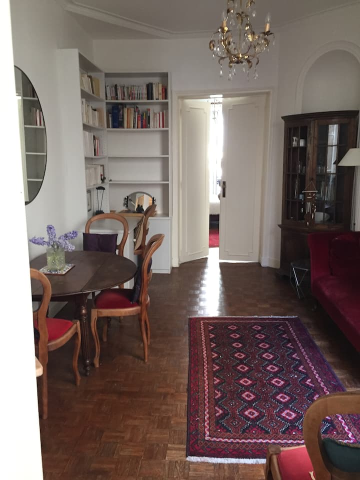 2 Pièces -42m2- Typique Paris/ Pigalle/montmartre - Paris