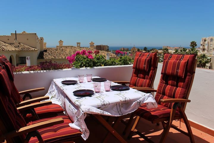 Modern Apartment With Terrace With Sea-views - Sitio de Calahonda