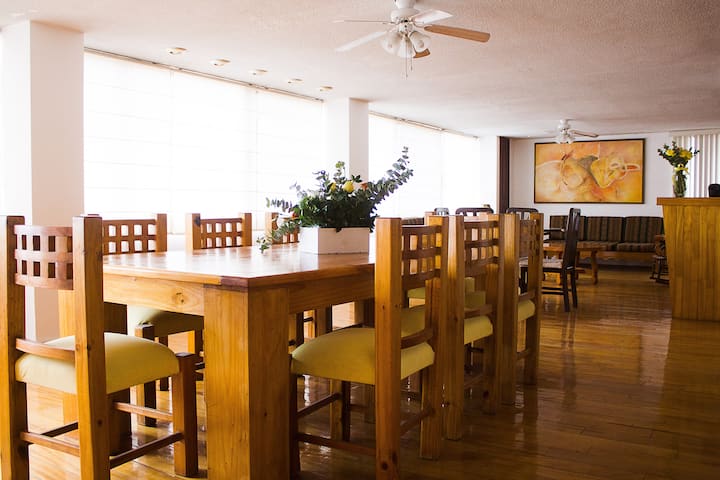 Hay Un Lugar Increíble Para Ti. - Aguascalientes