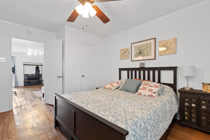 1bdr Condo: Near Whole Foods 30 %Off Flash Sale - Dallas, TX