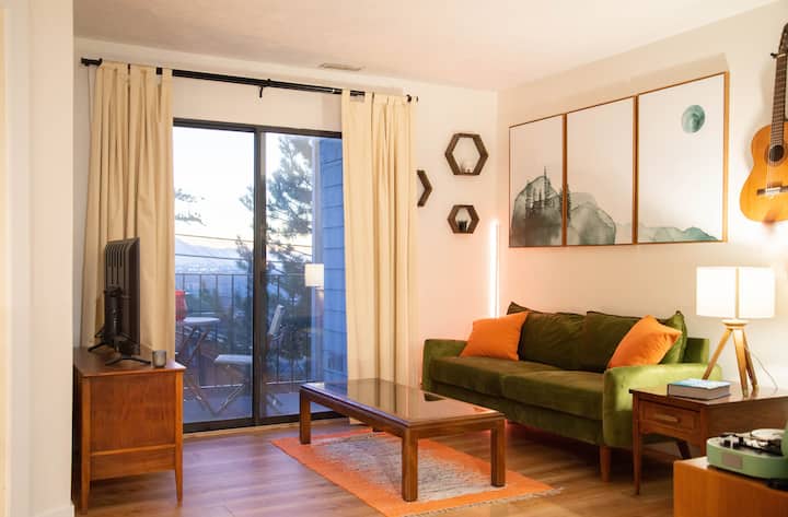 Cozy Marmalade / Downtown Condo *Mountain Views* - Salt Lake City, UT