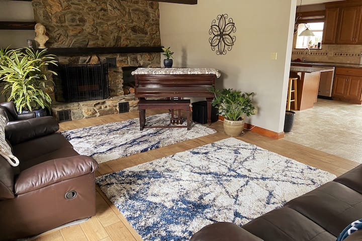 Peace And Play In The Garden Room On Tara Lake - Yellow Springs, OH