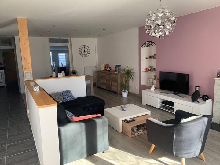 Maison Spacieuse Et Chaleureuse Avec Terrasse - Loriol-sur-Drôme