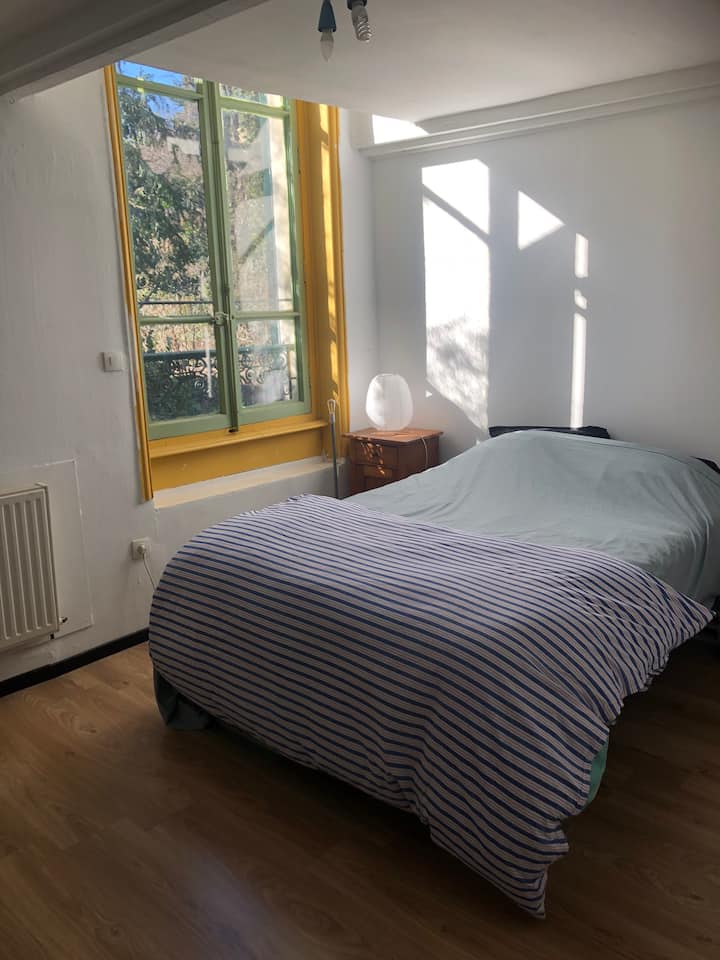 Chambre Calme Et Agréable - Miribel