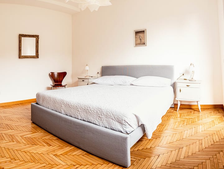 Bright Apartment One Step From The Old Town - Cernobbio