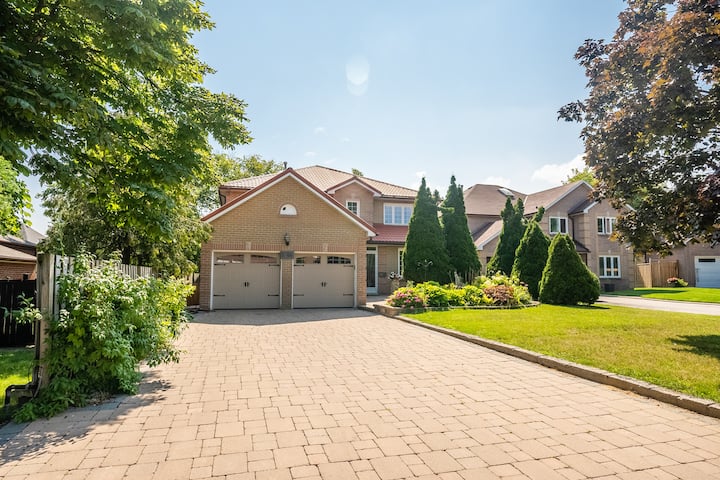 Spacious House 15 Minutes To Downtown Toronto - Toronto
