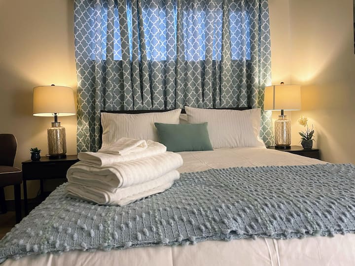 Near Trail/food/fun, Super Fast Uber/lyft Pickup - Southpark Meadows - Austin