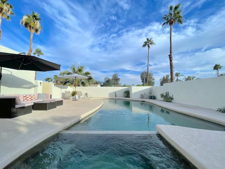 Desert Oasis Home With Private Saltwater Pool - Palm Desert, CA