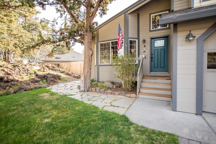 Family-friendly 4br (2 King Beds) W/ Ev Charger - Bend, OR