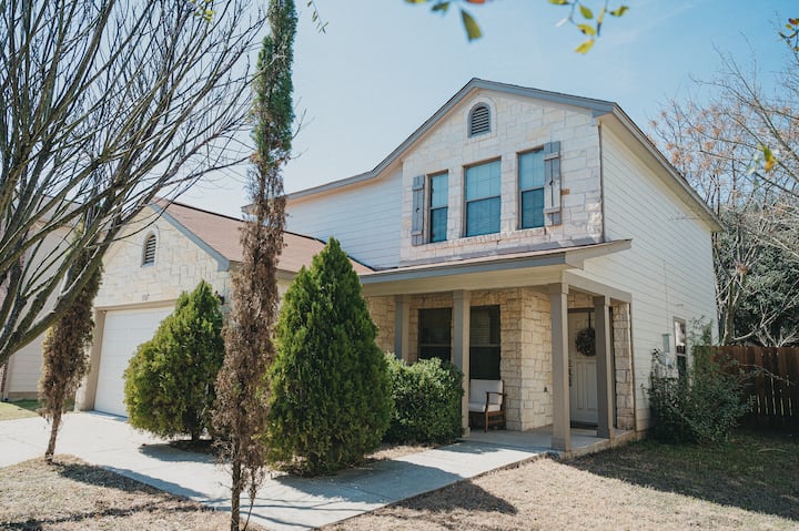 Sanctuary W/ Screened Porch (Monthly Only) - Onion Creek - Austin