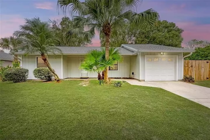 Venice Gardens, 2-br Pet Friendly Home - Indra - Venice, FL