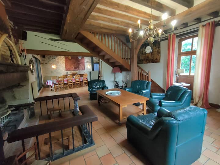 Maison A La Campagne Avec Piscine Sur Parc Arbore - Maine-et-Loire