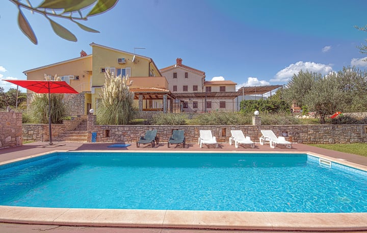 Villa V With Pool, Billard, Dart, .. - Krnica