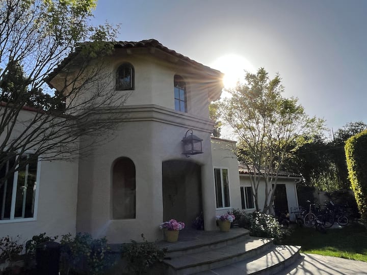 Downtown Montecito 3 Bedroom Family Home - Santa Barbara, CA