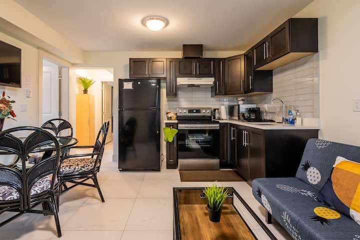 2-bed Entire Suite In Surrey Central New House - New Westminster