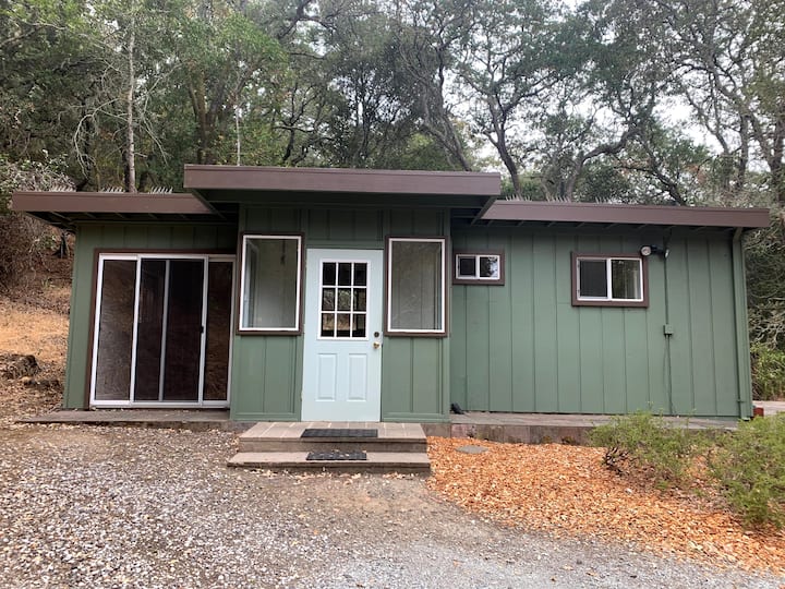 Adorable 1 Bed-1 Bath House In Beautiful Woodside! - Woodside, CA