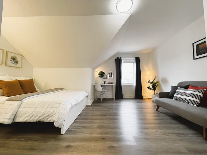 New Entire Unit Private Kitchen &Bathroom Downtown - Toronto