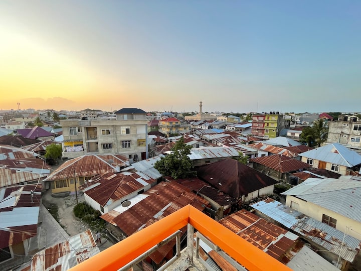 Modern Top Floor Apartment With Great Views - Zanzibar