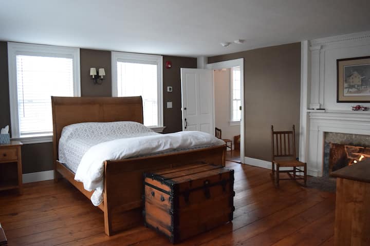 Entire House-dragonfly Inn At Deans Mill Farm - Stonington, CT