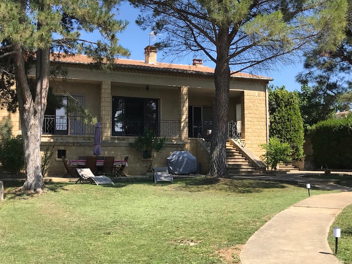Villa Avec Piscine Et Jardin - Orange