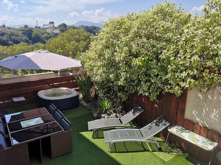 Calme Et Verdure Appartement Avec Jacuzzi - Cagnes-sur-Mer