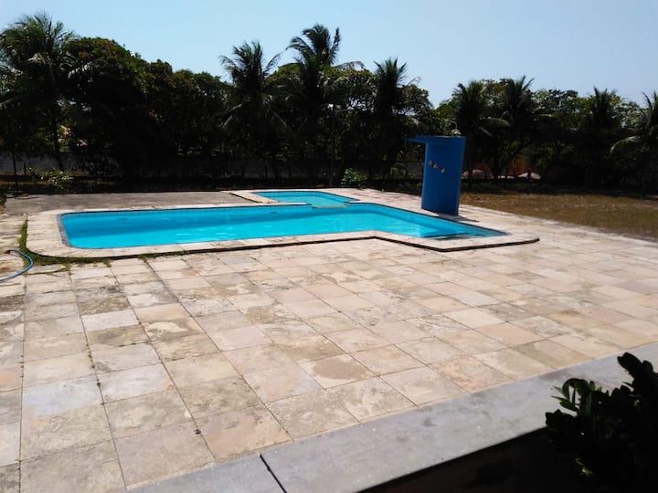 Chácara De Veraneio Com Piscina - Aquiraz