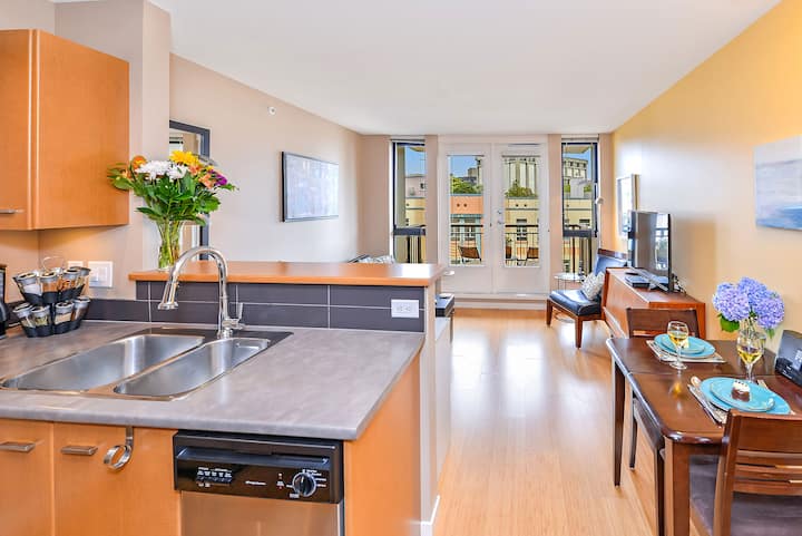 Victoria Vacation Rentals | House and Loft Rentals | Airbnb