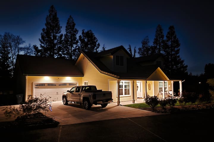 Private Ranch Villa ~ Calm Country Bliss - Elk Grove, CA