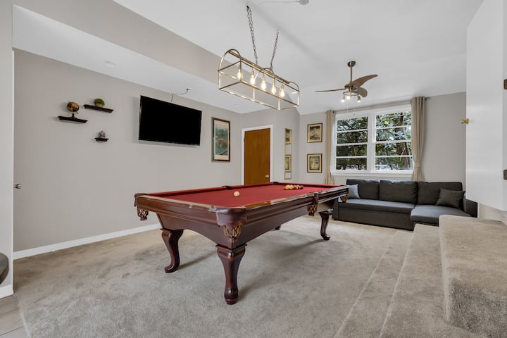★4br W/ Billiards, Outdoor Hang & Walk To Stadium★ - Tallahassee, FL