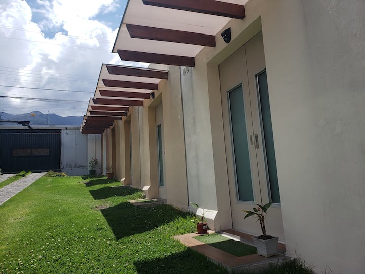 Suite Moderna-remodelada -Quito (S-1) - Quito
