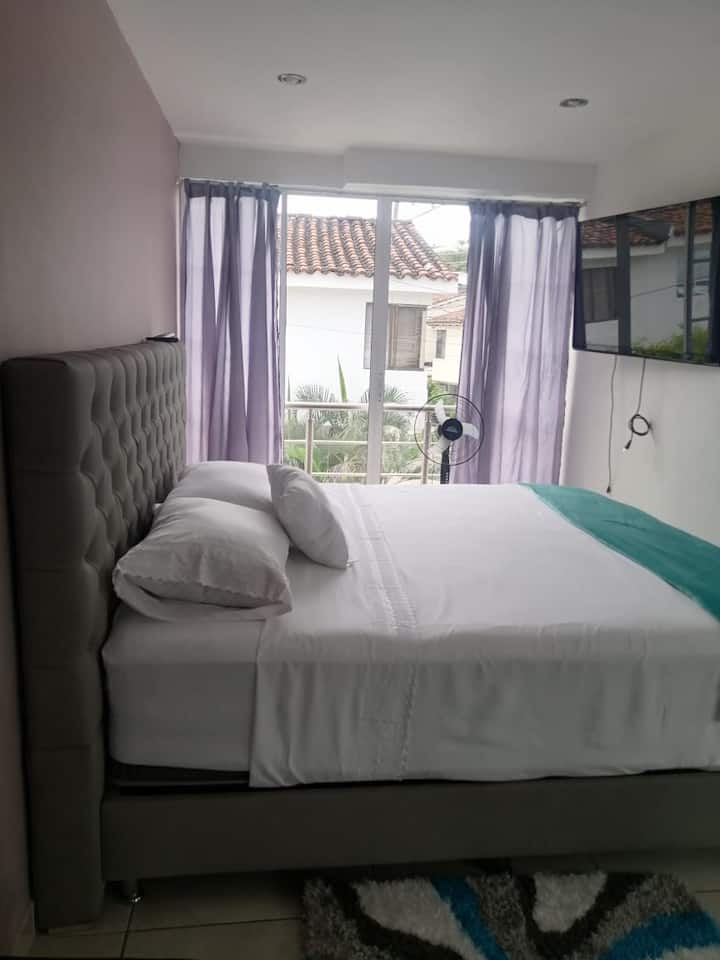 Casa En El Mejor Barrio Cerca Zona Rosa De Comidas - Buga