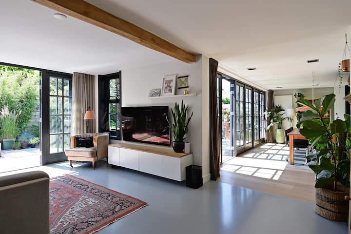 Unieke Woning Aan De Rand Van Het Bos - Huizen