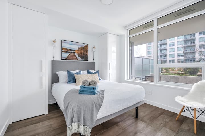 1br+huge Patio | Dt Of White Rock | 5mins To Pier - White Rock