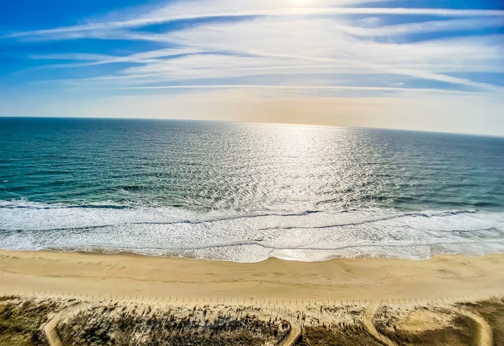 Golden Sands Direct Beachfront/oceanfront! - Ocean Pines, MD