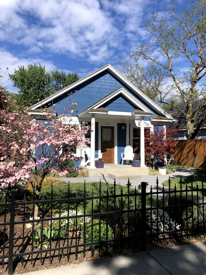 Cheerful North End Cottage With Modern Updates - Boise, ID