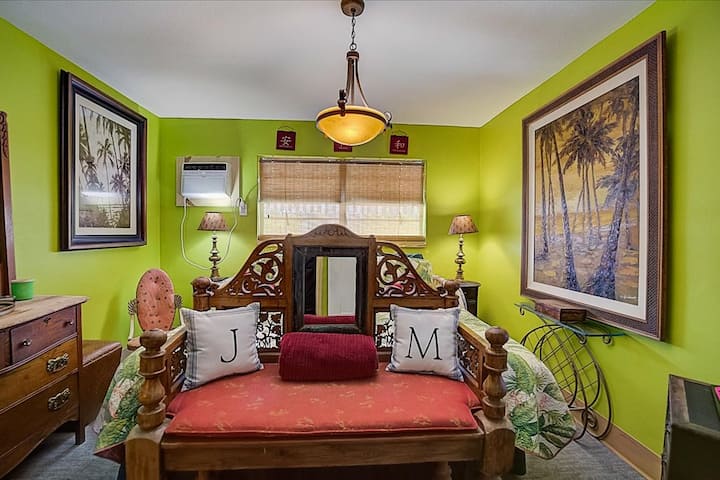 Charming Tropical Studio @ The Bell & Great Locale - Fort Lauderdale