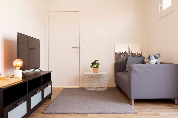 Cute And Modern Tinyhome (6pers) - Boom