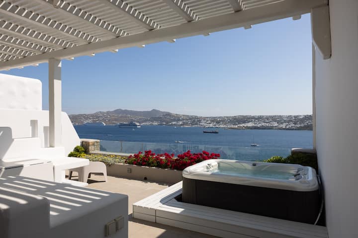 Home With Private Jacuzzi & Shared Swimming Pool - Mykonos