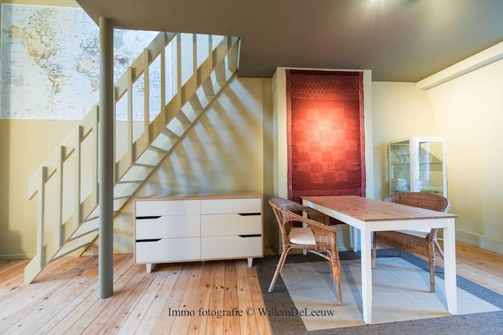 Duplex Met Zicht Op Atomium - Bruxelas