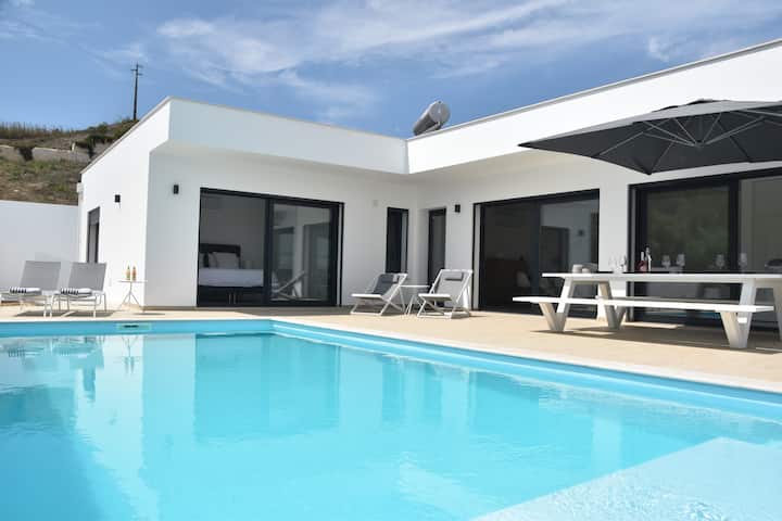 Moderne Villa Met Privé Zwembad - 奧比杜什