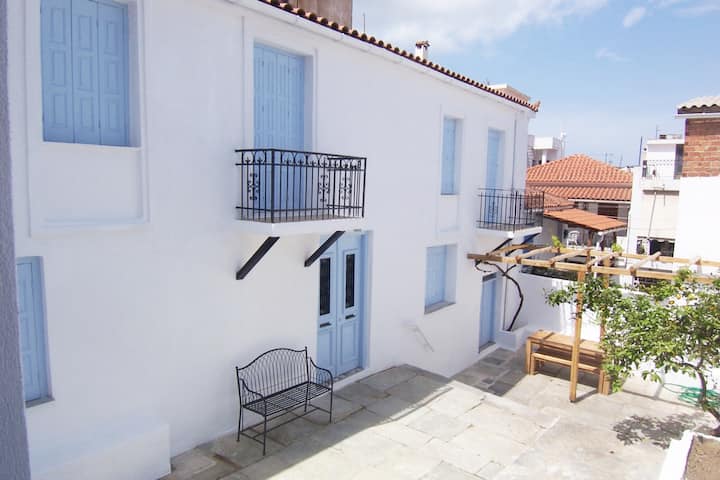 Aethrea - Charming Townhouse Full Of Character - Skiathos