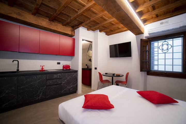 Toscanella Studio Rubino - Italy