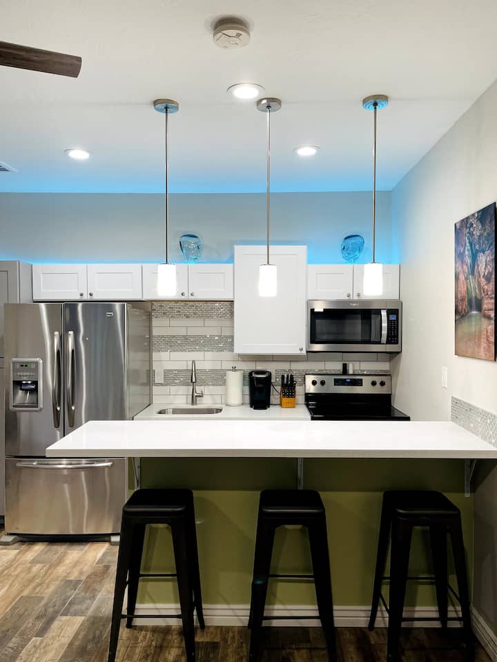 Modern Studio | In Downtown Phx With King Size Bed - South Phoenix, AZ