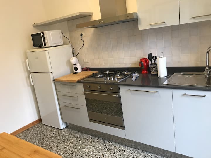 Centro Storico Con Posto Auto Gratuito - Lucca