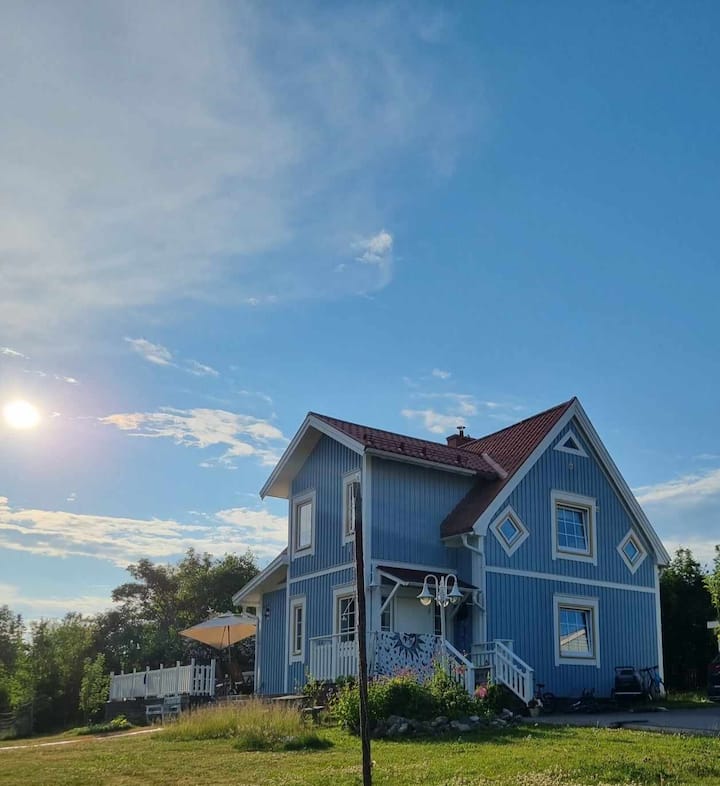 Villa Med Gäststuga Och Vedeldad Bastu - Holmsund