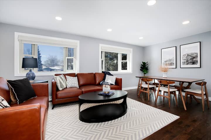 Spacious 4 Bedroom Home In Denver Metro Area - Littleton, CO